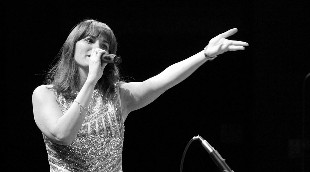 Beverley Stone Jazz Singer London – Beverley Stone